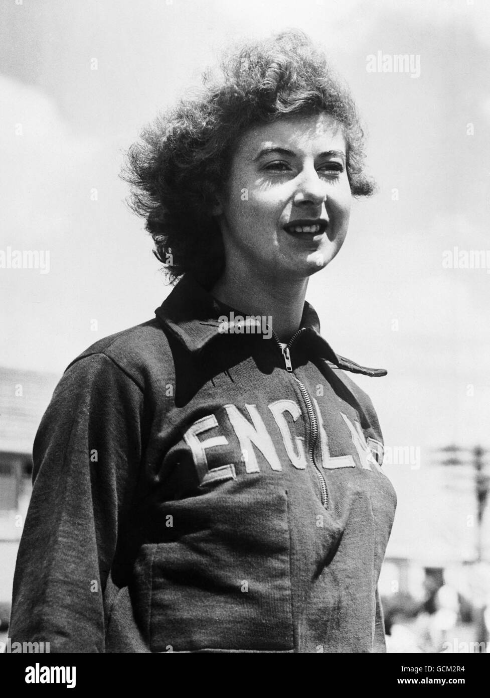 Village de lempire le jour de louverture des jeux de lempire ...