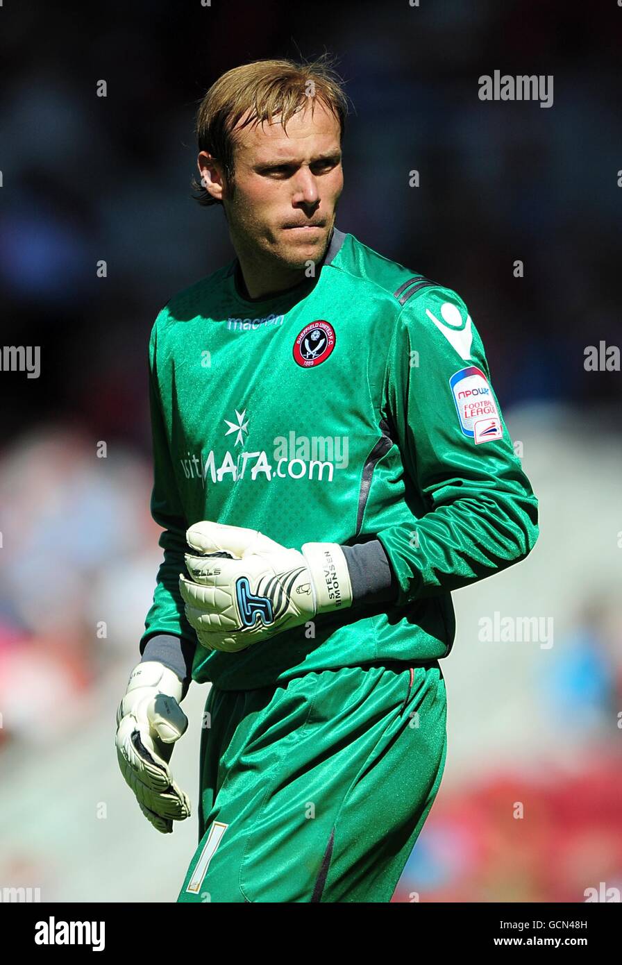 Football - npower football League Championship - Middlesbrough v ...