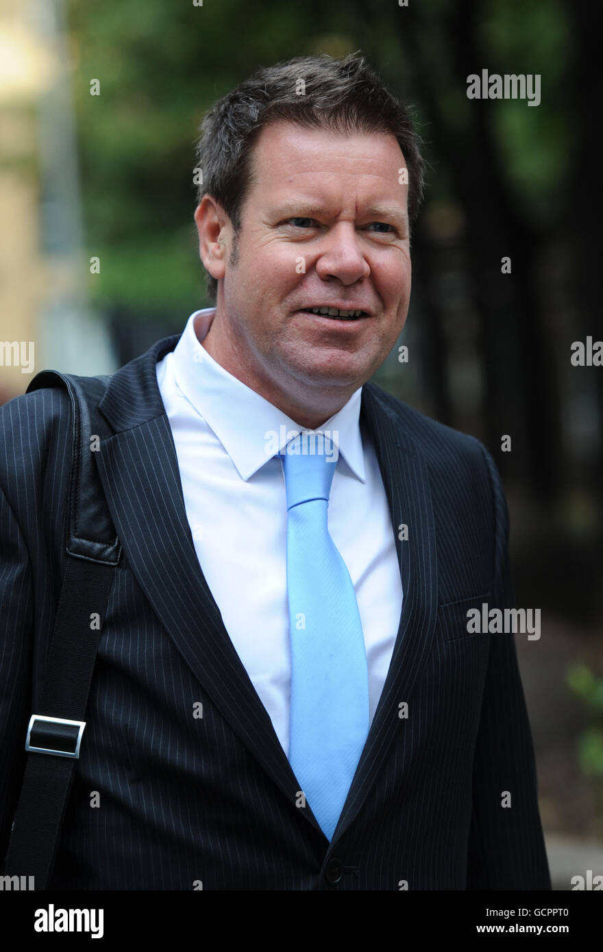 Nigel Woodforth arrive au tribunal de la Couronne de Southwark à ...