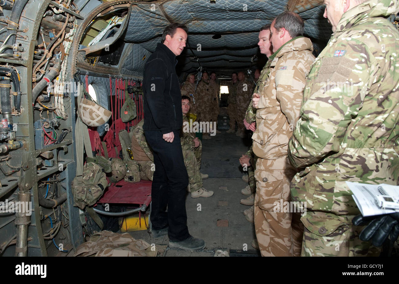 Mert chinook Banque de photographies et d’images à haute résolution - Alamy