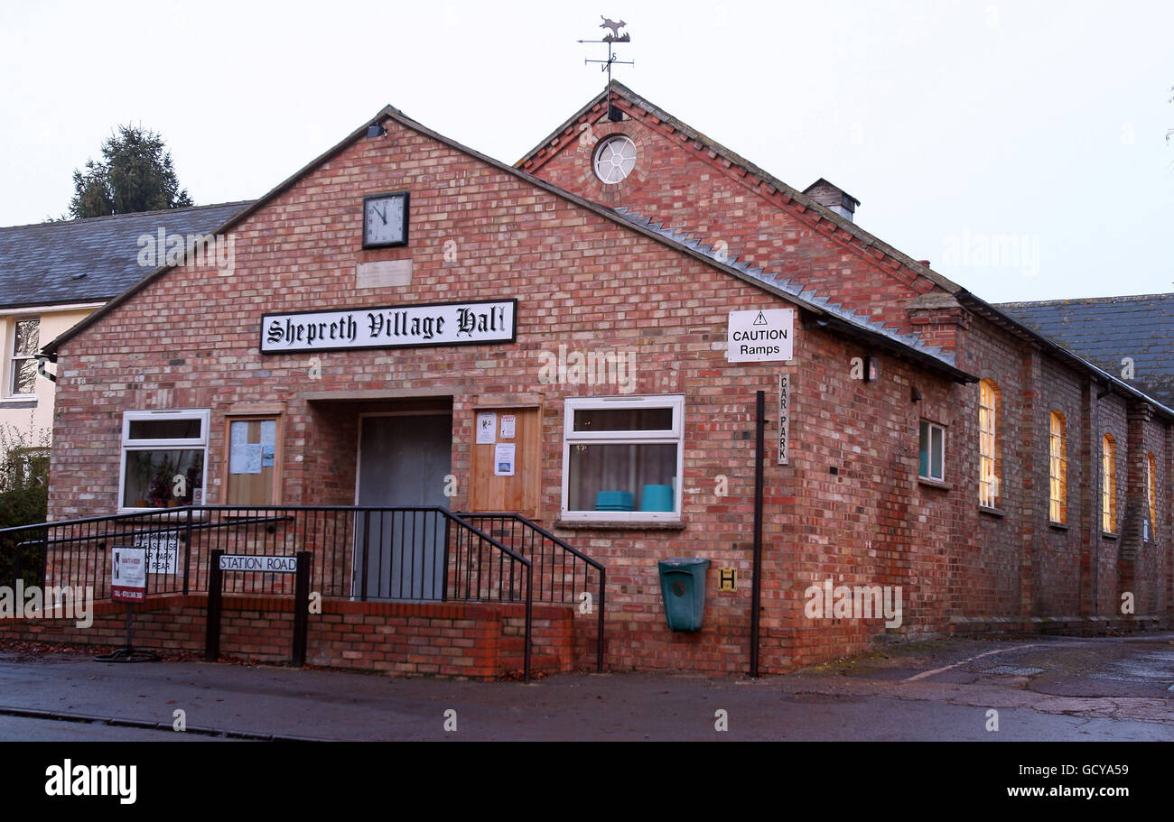 Vue générale de Shepeth Village Hall à Cambridgeshire.Les villageois ...