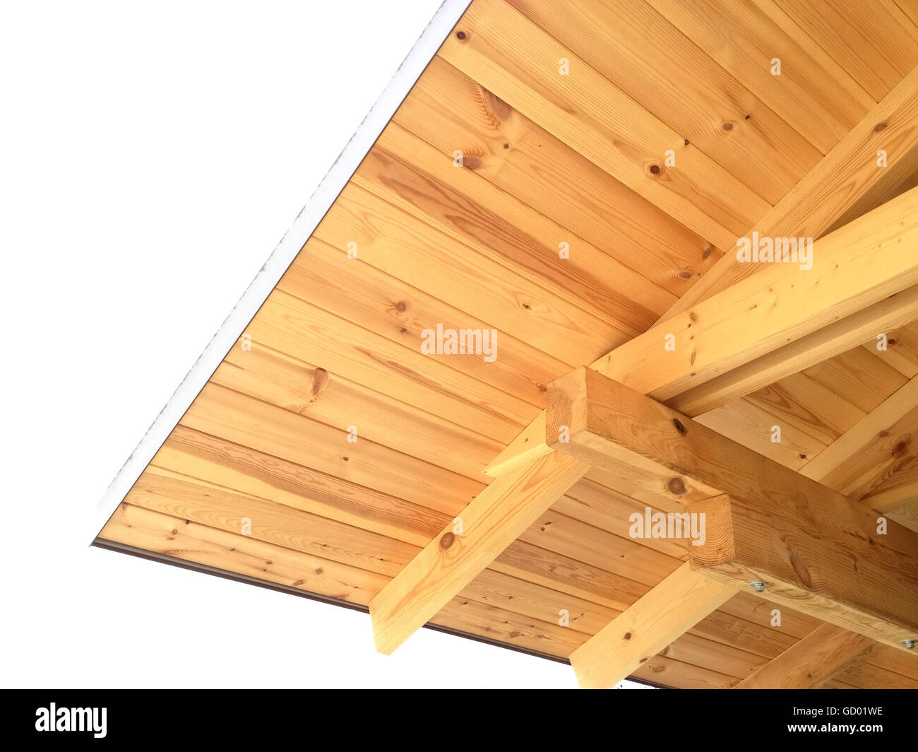 Structure du toit avec des poutres en bois dans un style traditionnel ...