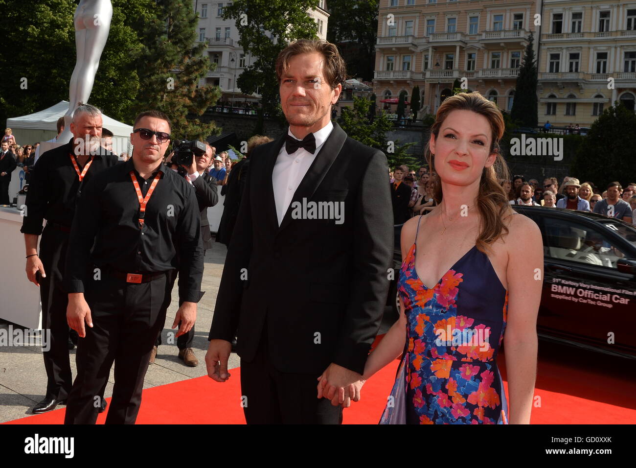 Actor michael shannon wife kate Banque de photographies et d’images à ...
