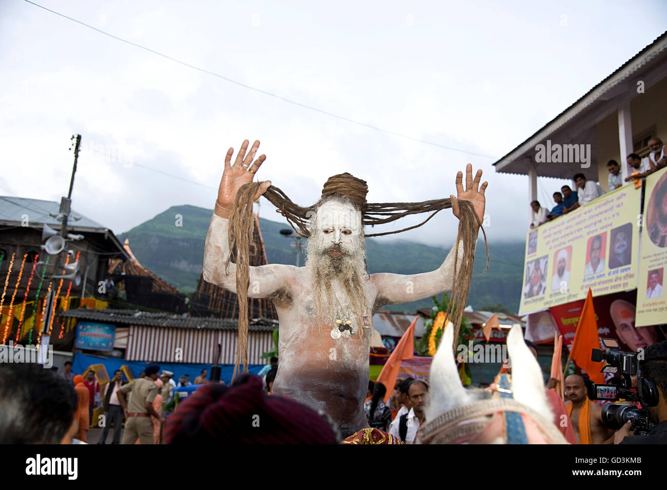 Sadhu naga baba kumbh mela Banque de photographies et d’images à haute ...