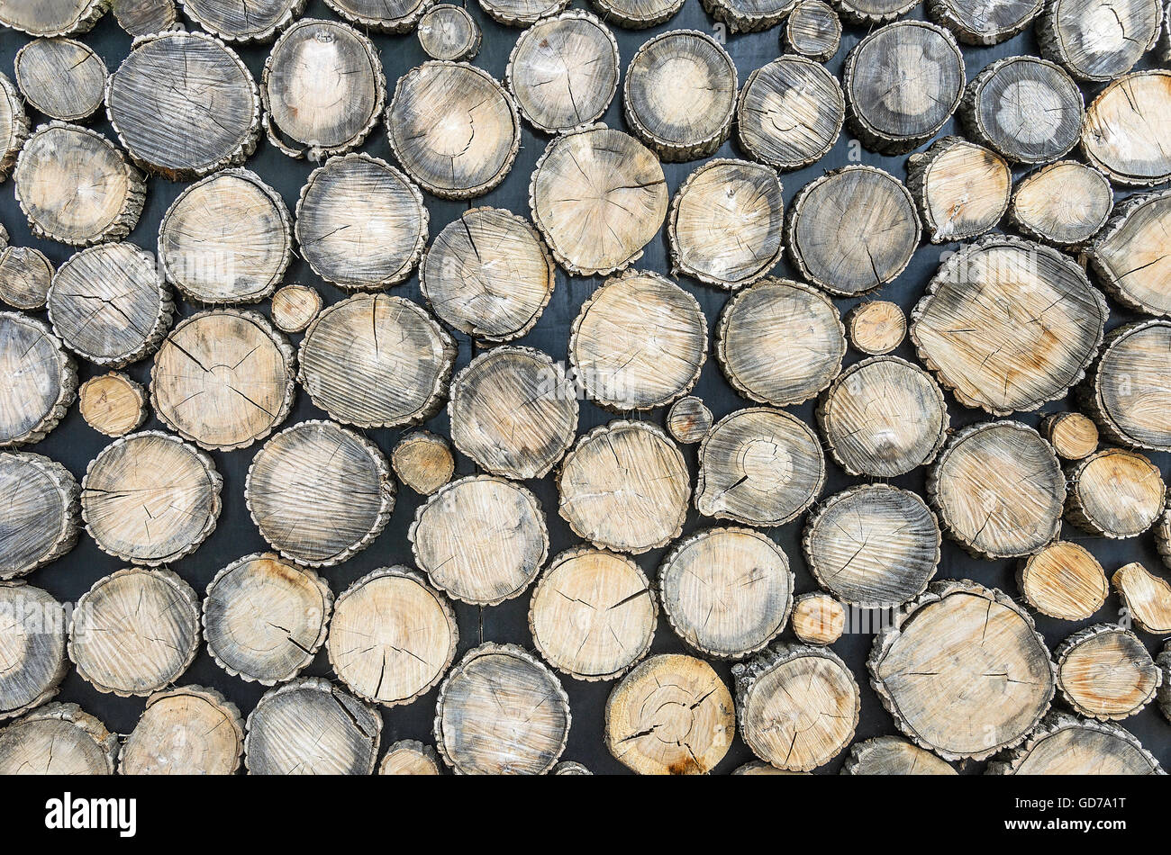 Bois rond Banque de photographies et d’images à haute résolution - Alamy