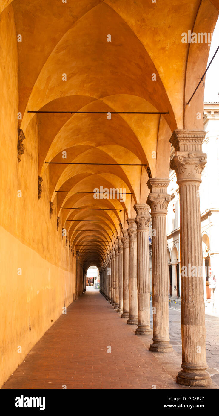Colonnade arcade portico italian Banque de photographies et d’images à ...