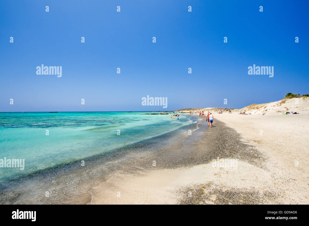 Elafonissi Lagon, l'île de Crète, Grèce. Plage d'Elafonissi est une des ...