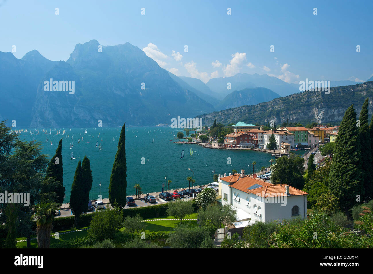 Torbole garda Banque de photographies et d’images à haute résolution ...
