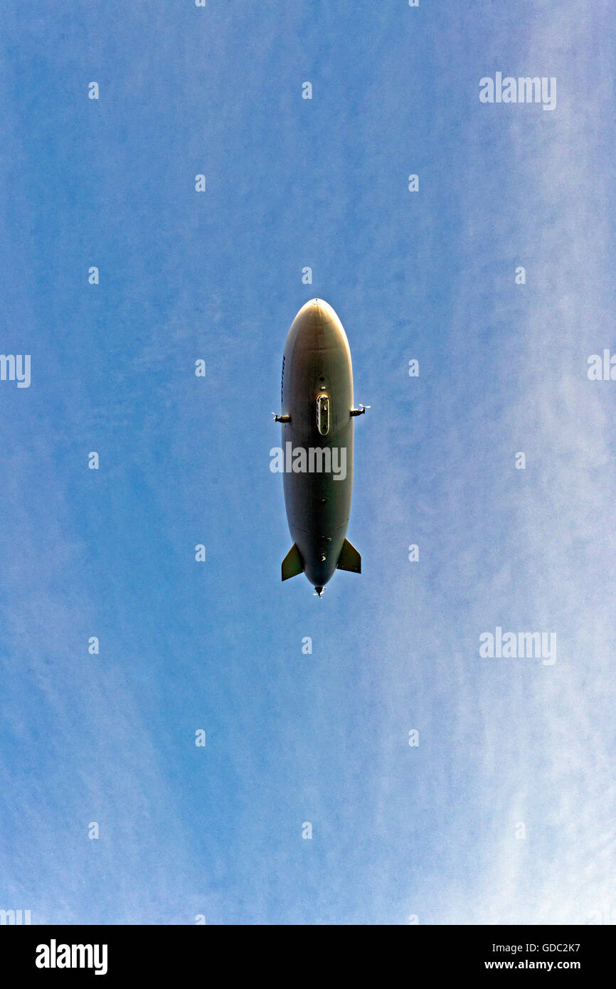 Zeppelin dirigeable Banque de photographies et d’images à haute ...