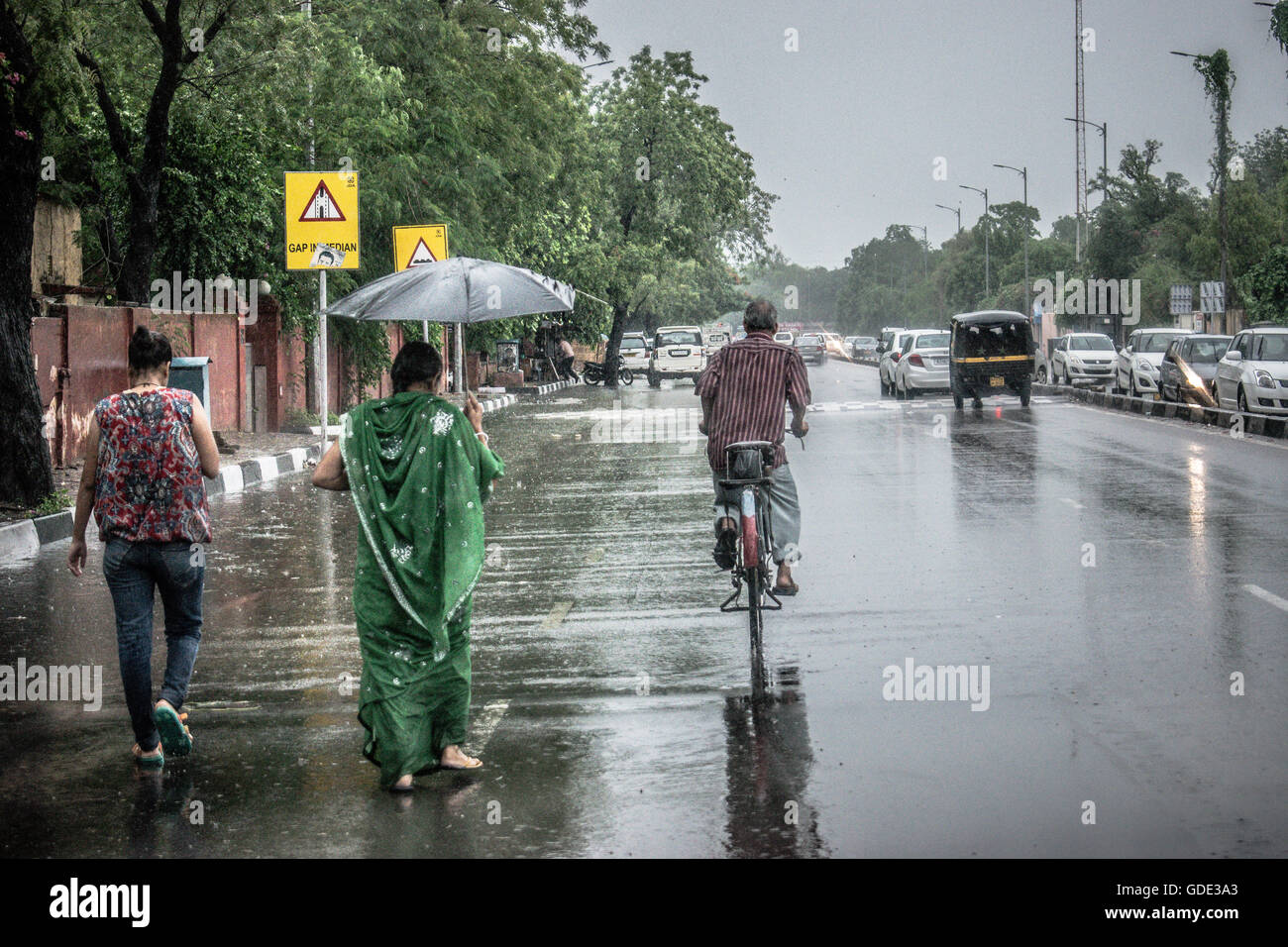 Pluie de mousson en inde Banque de photographies et d’images à haute ...