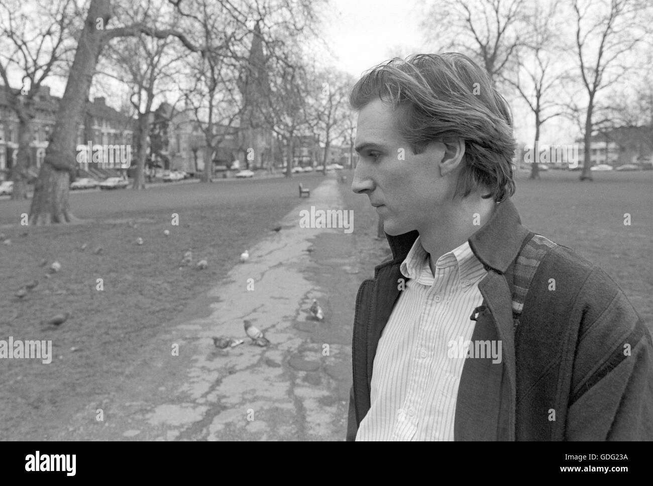 L'acteur Ralph Fiennes qui avait joué à l'époque officier SS Nazi Amon ...