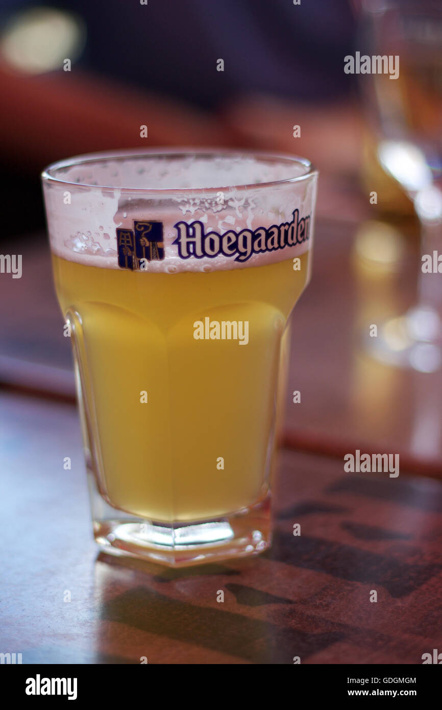 Pinte ale Banque de photographies et d’images à haute résolution - Alamy