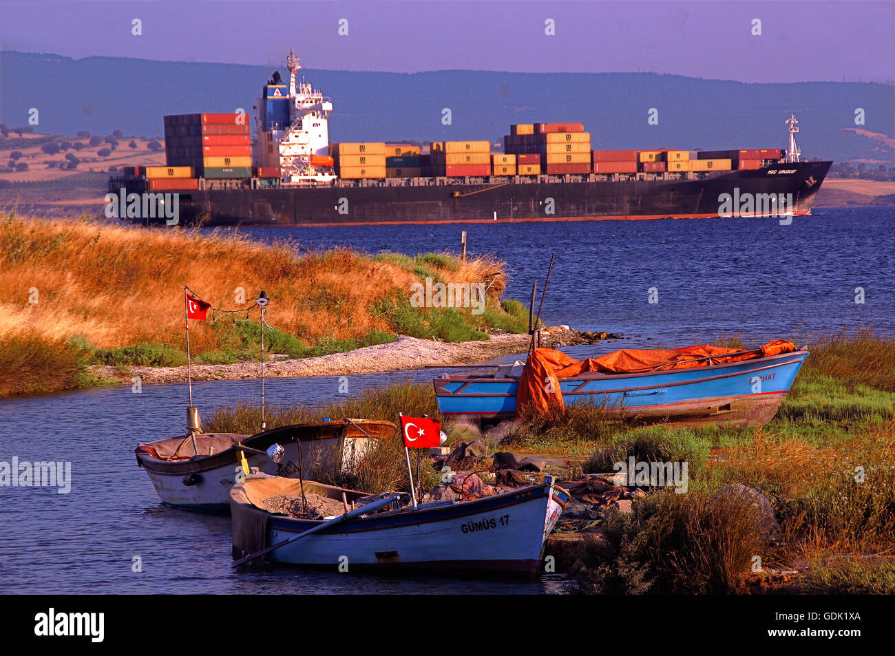 The dardanelles strait turkey Banque de photographies et d’images à ...