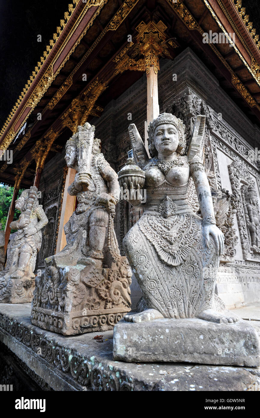 Sculptures traditionnelles balinaises Banque de photographies et d ...