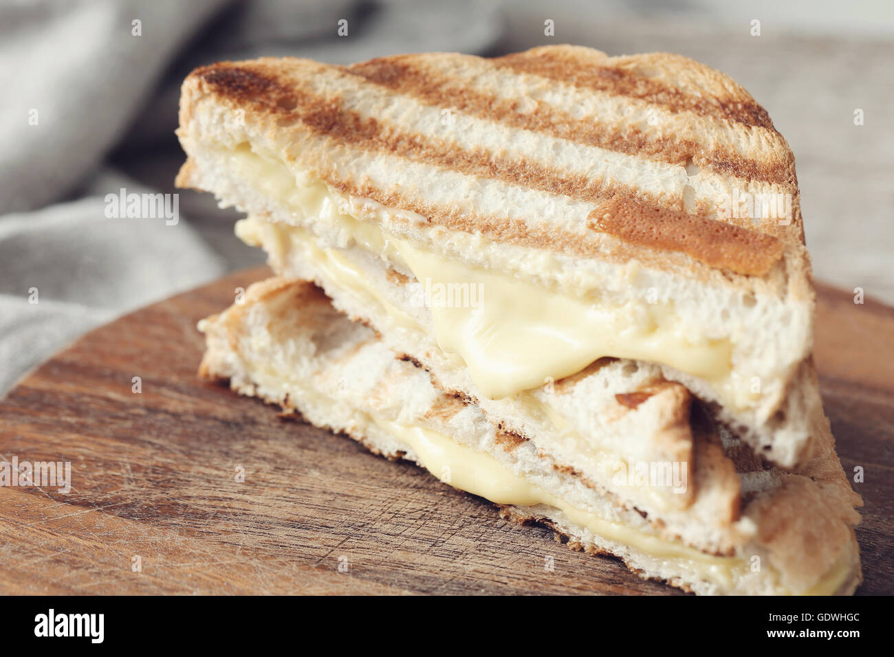 Sandwich au fromage grillé Banque de photographies et d’images à haute ...