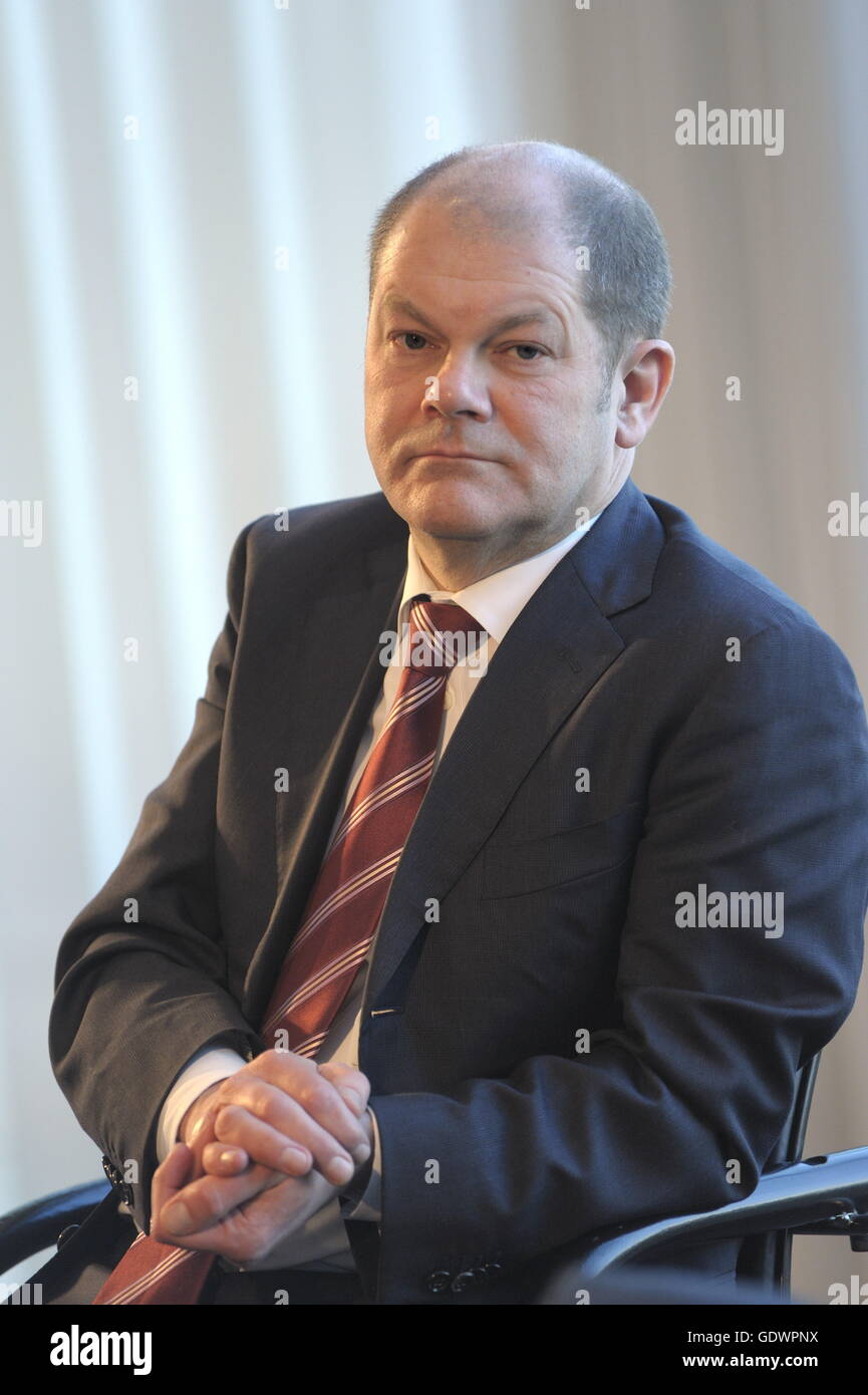 Par kurt beck olaf scholz Banque de photographies et d’images à haute ...