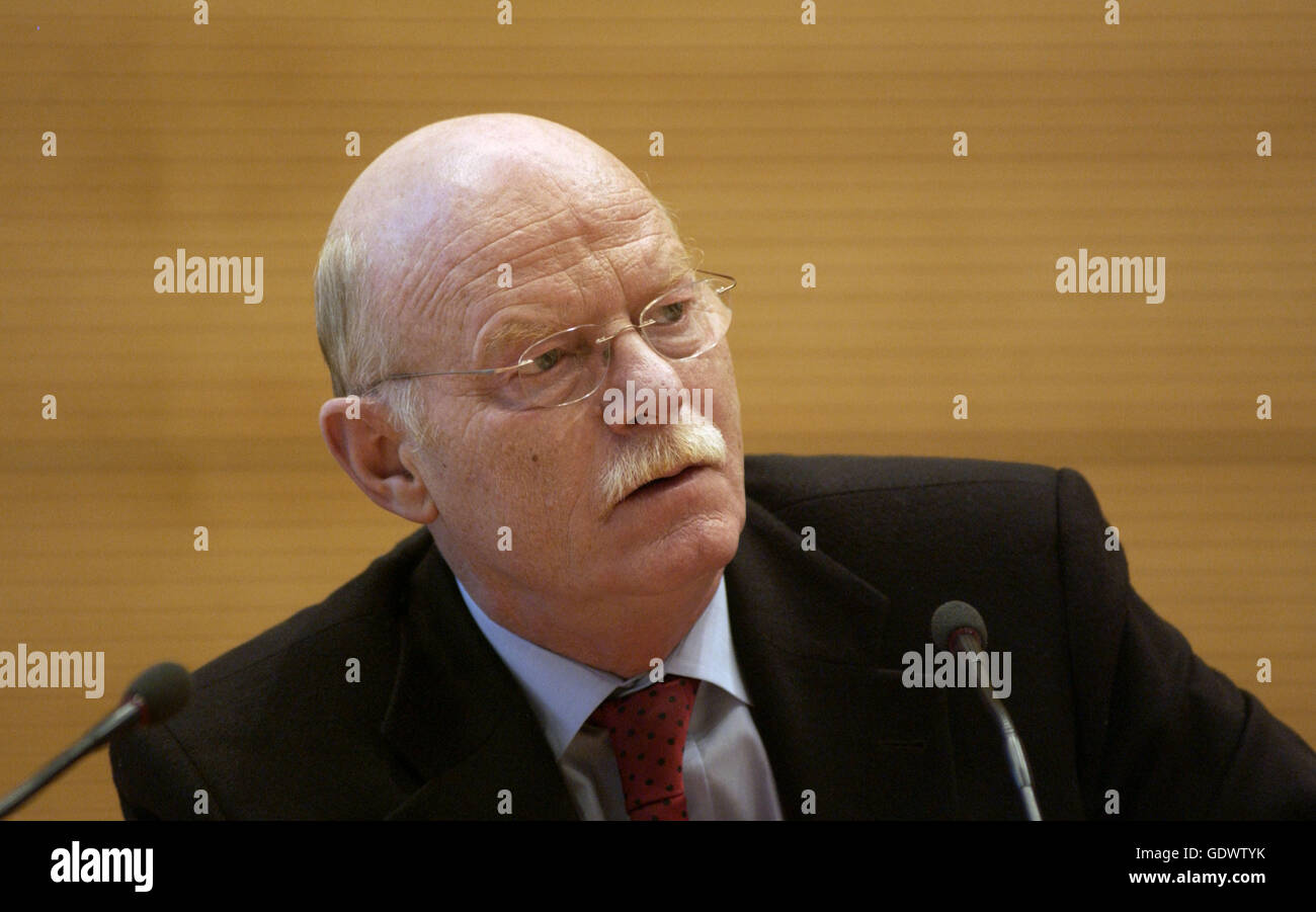 Was struck Banque de photographies et d’images à haute résolution - Alamy