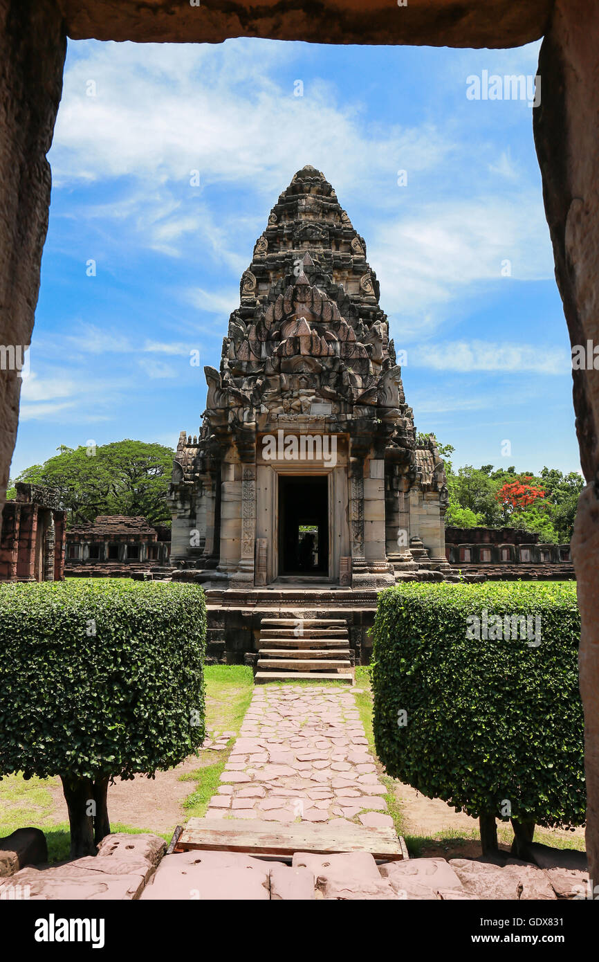 Phimai ruine Banque de photographies et d’images à haute résolution - Alamy