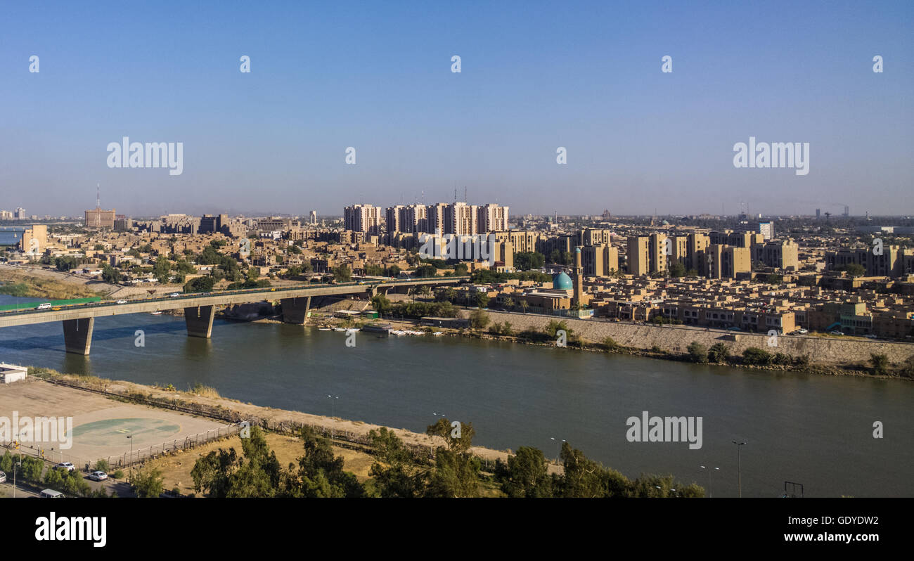 Des photographies aériennes de la ville de Bagdad qui indique l ...