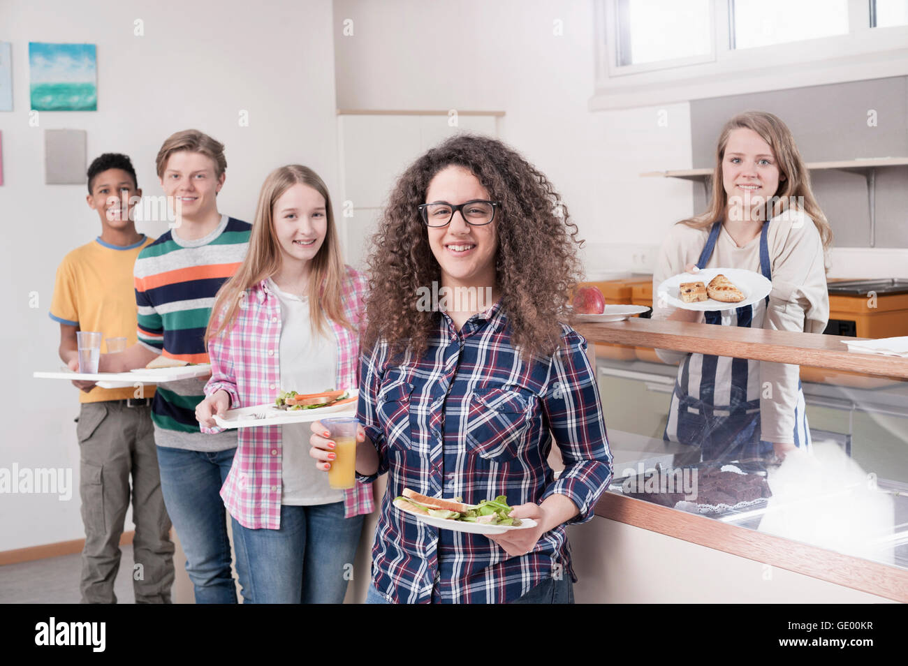 Canteen School Counter Banque d'image et photos - Alamy
