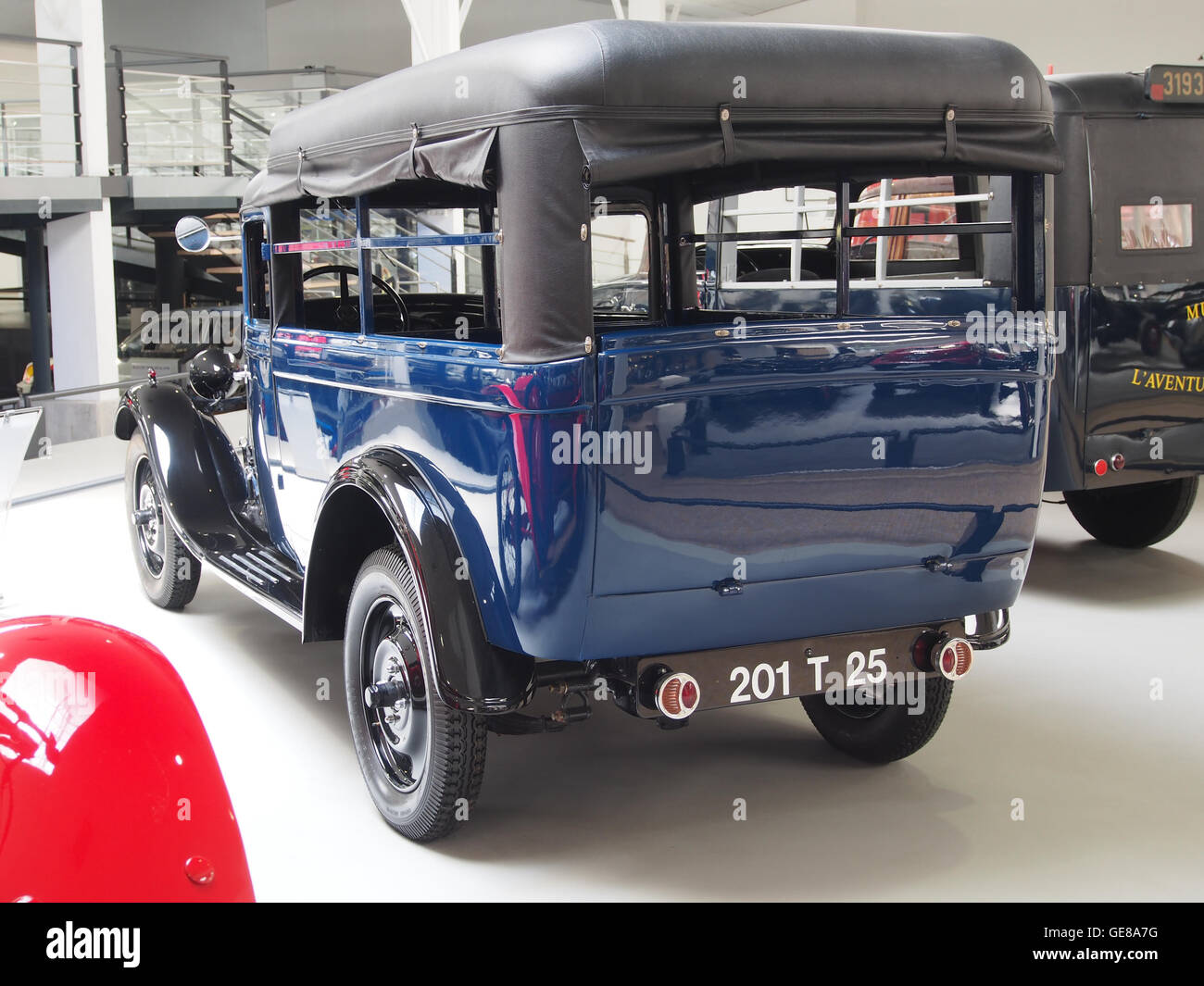Vintage car peugeot 1930 Banque de photographies et d’images à haute ...