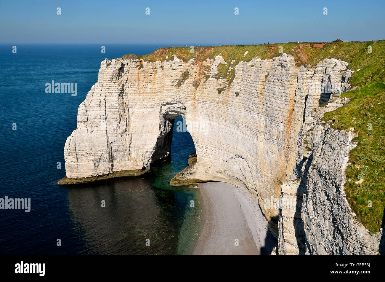 Célèbre arche naturelle d'Etretat en France Photo Stock - Alamy