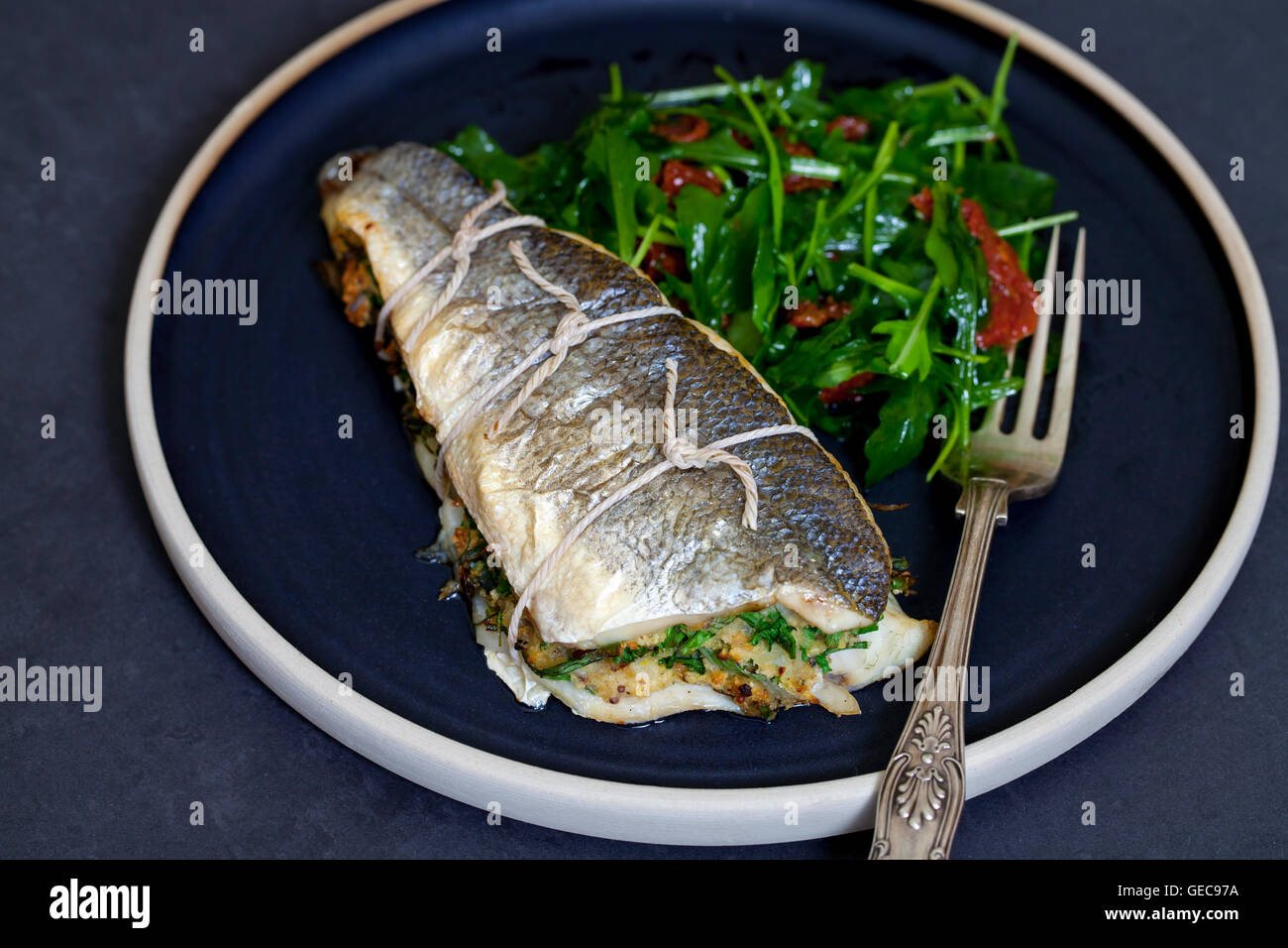 Poisson De Mer Noire Banque d'image et photos - Alamy