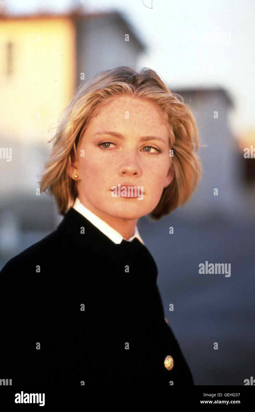 Le lieutenant Meg Austin (Tracey Needham) *** légende locale *** 1995 ...