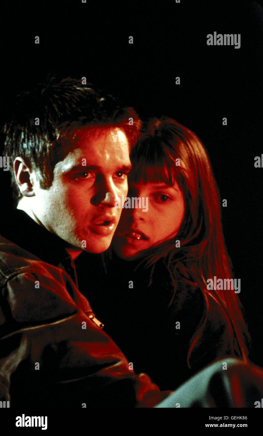 Devon Sawa, Ali Larter Alex Browning (Devon Sawa), Clear Rivers (Ali ...