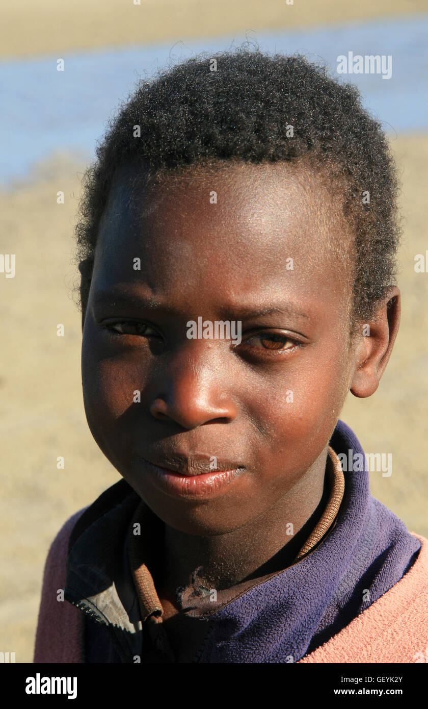 Mozambique maputo children Banque de photographies et d’images à haute résolution - Alamy