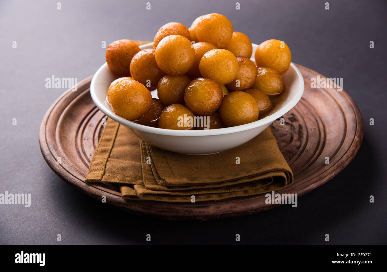 Jamun Gulab jamun, ou gulaab, est un lait sucré à base de matières ...