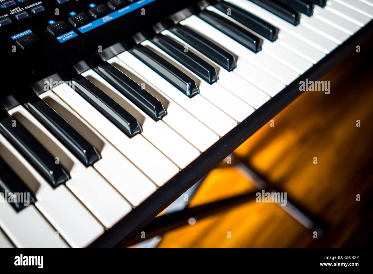 Musique au clavier Banque de photographies et d’images à haute ...