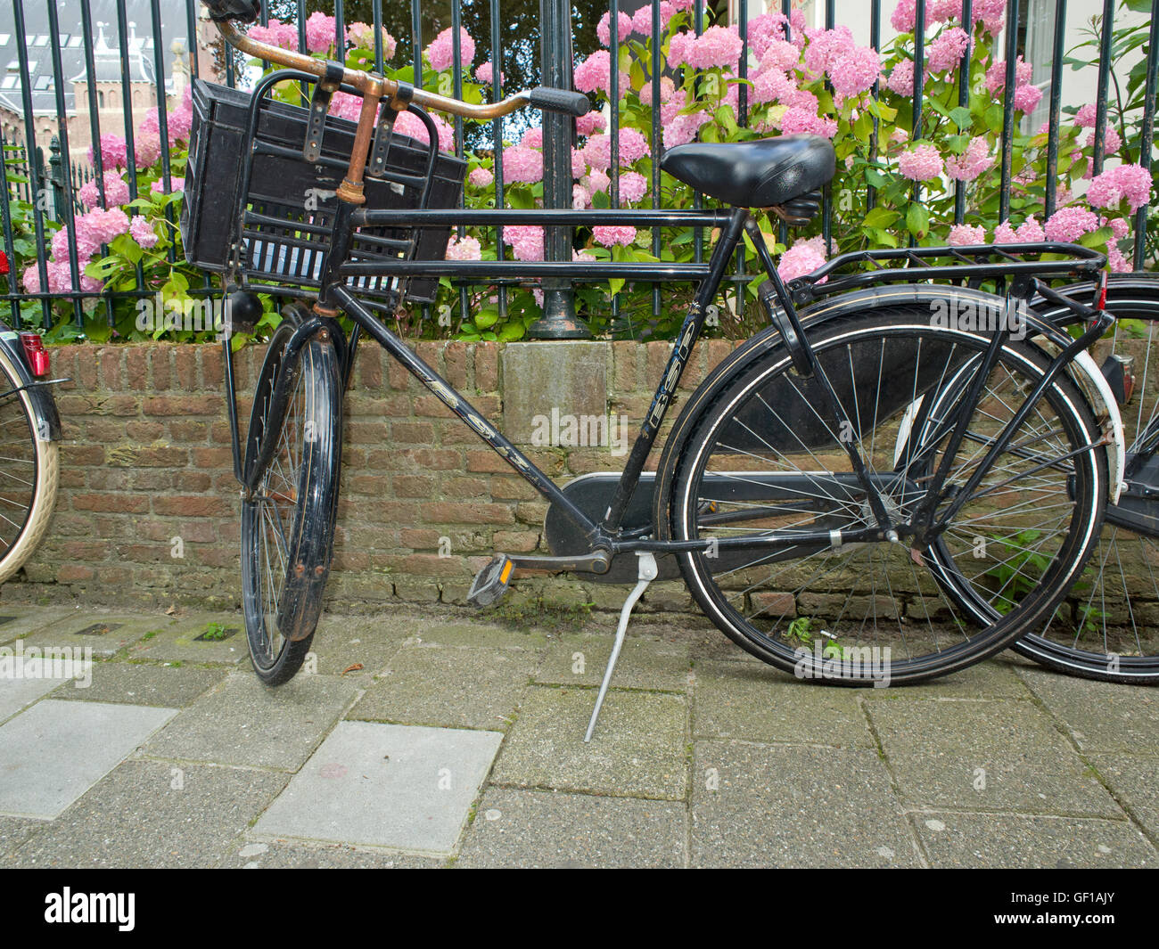 Vélo hollandais Banque de photographies et d’images à haute résolution ...
