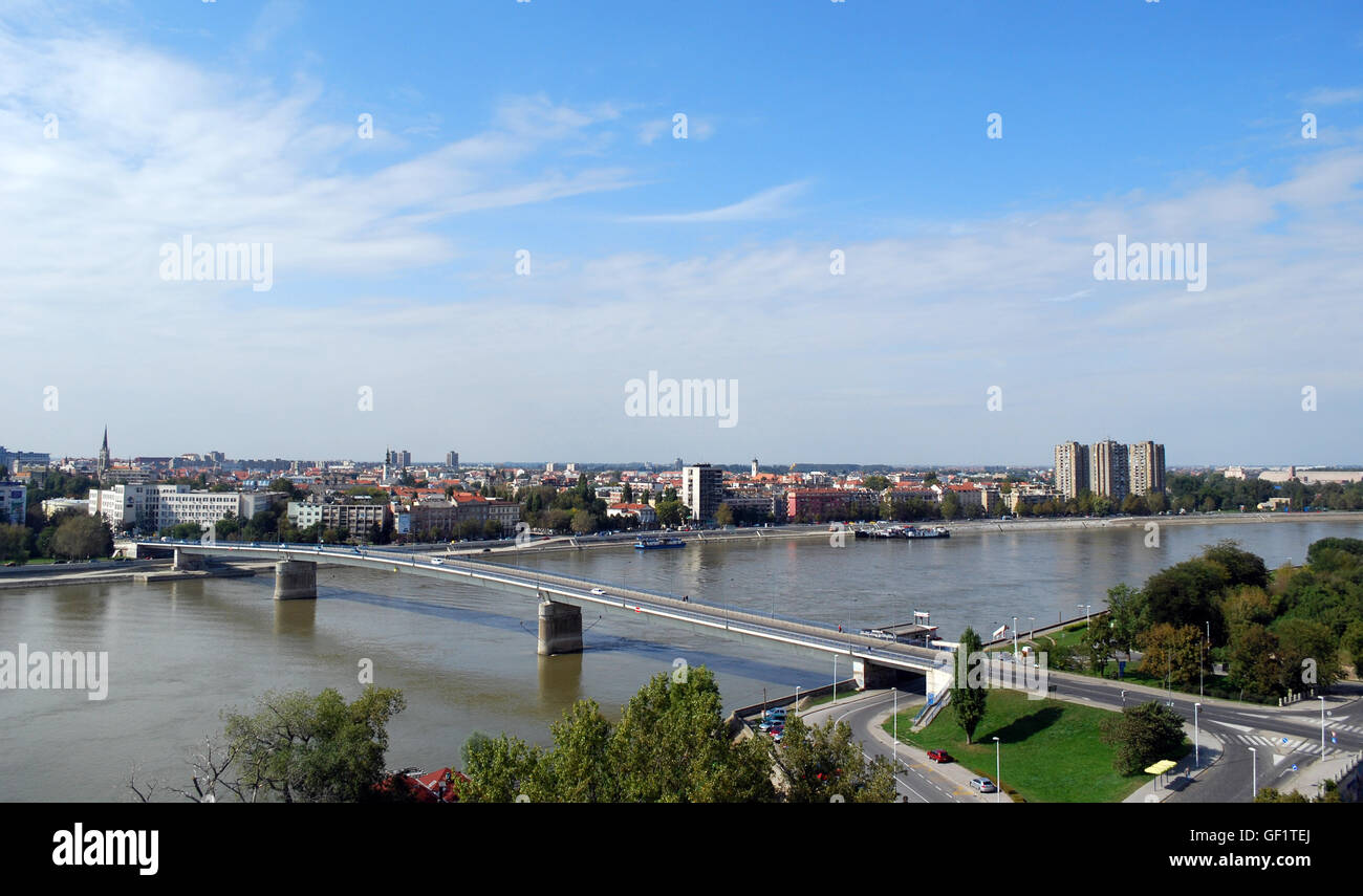 Novi sad bridge Banque de photographies et d’images à haute résolution ...