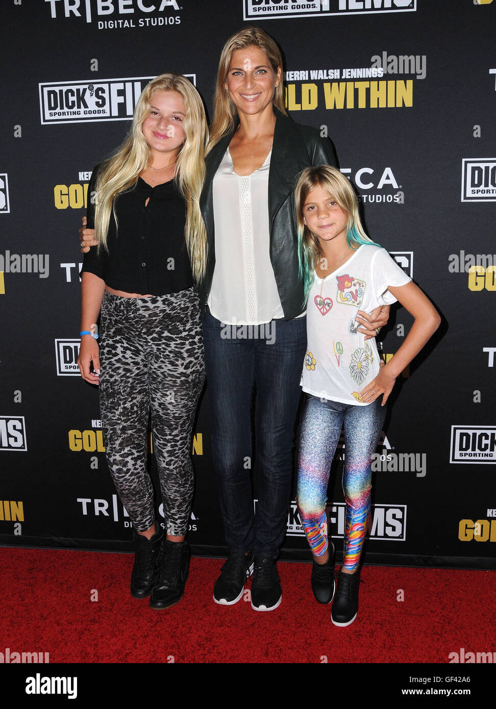 Gabrielle reece and brody jo hamilton Banque de photographies et d ...