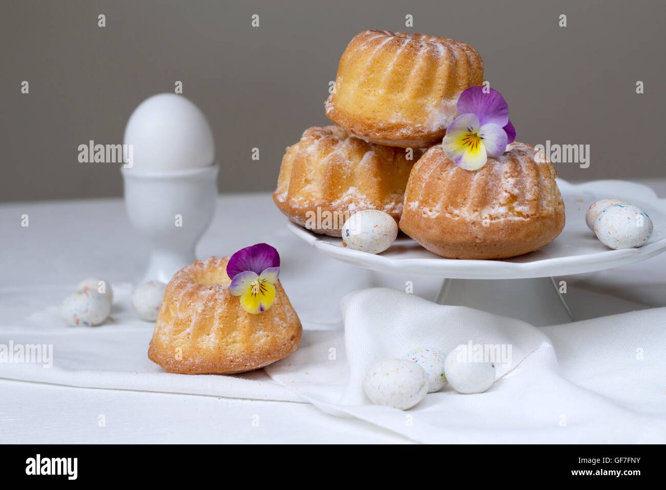 Gâteaux de pâques Banque de photographies et d’images à haute ...