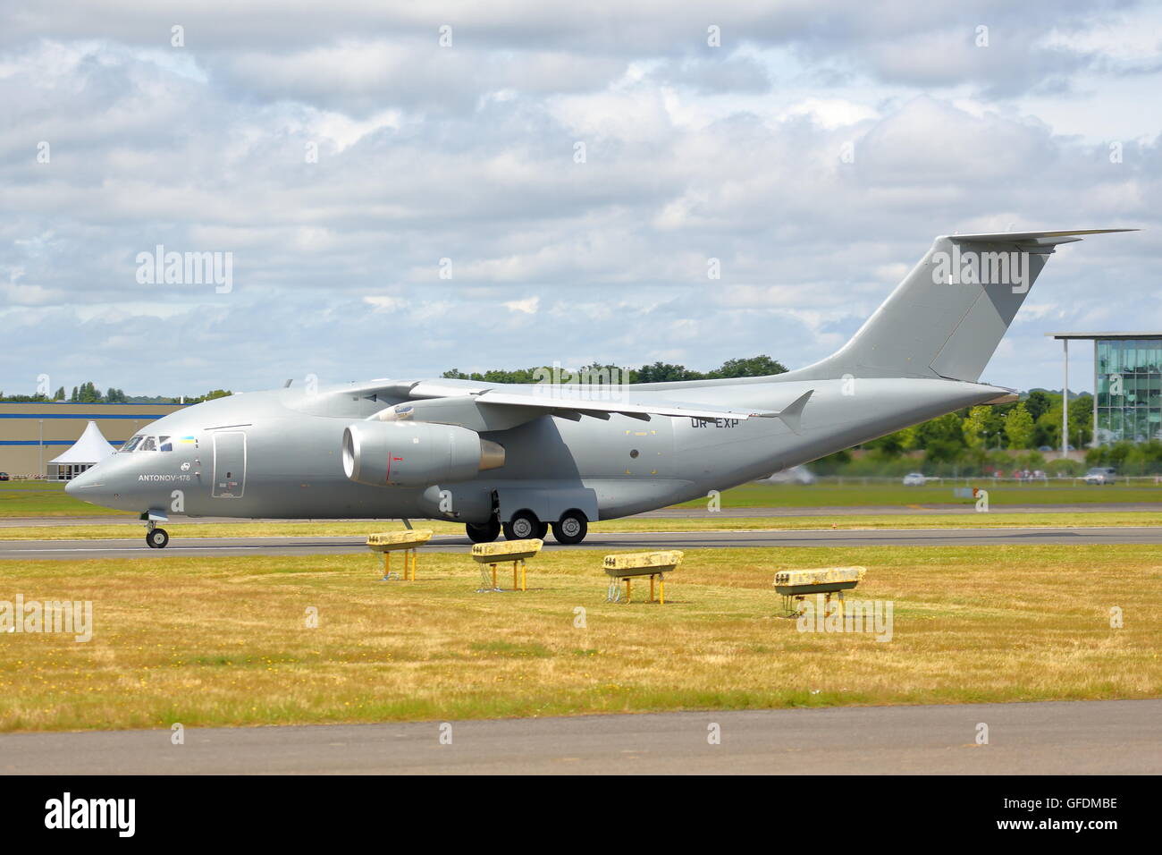 Antonov an178 Banque de photographies et d’images à haute résolution ...