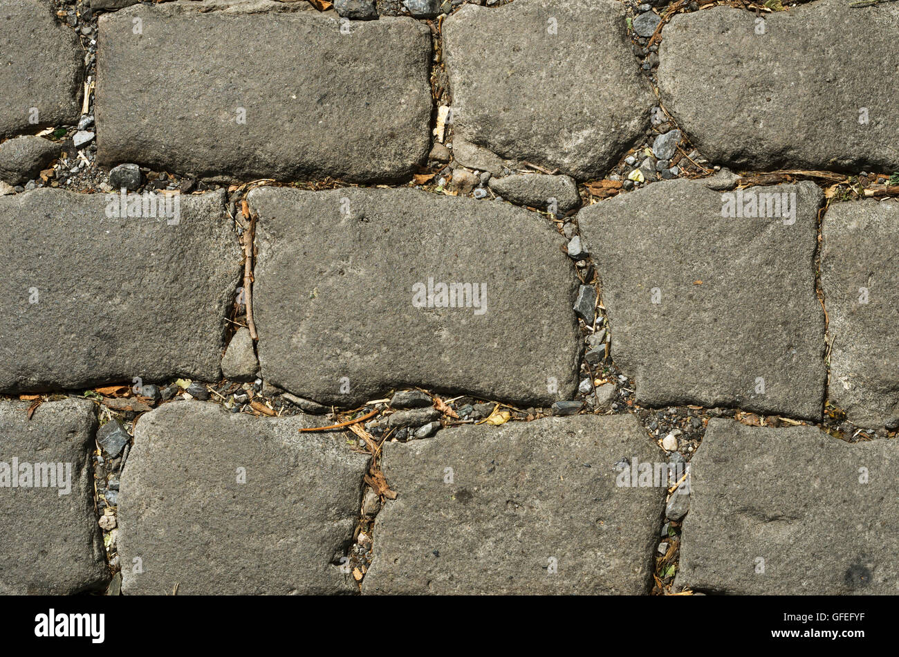 Route en pierre Banque de photographies et d’images à haute résolution ...