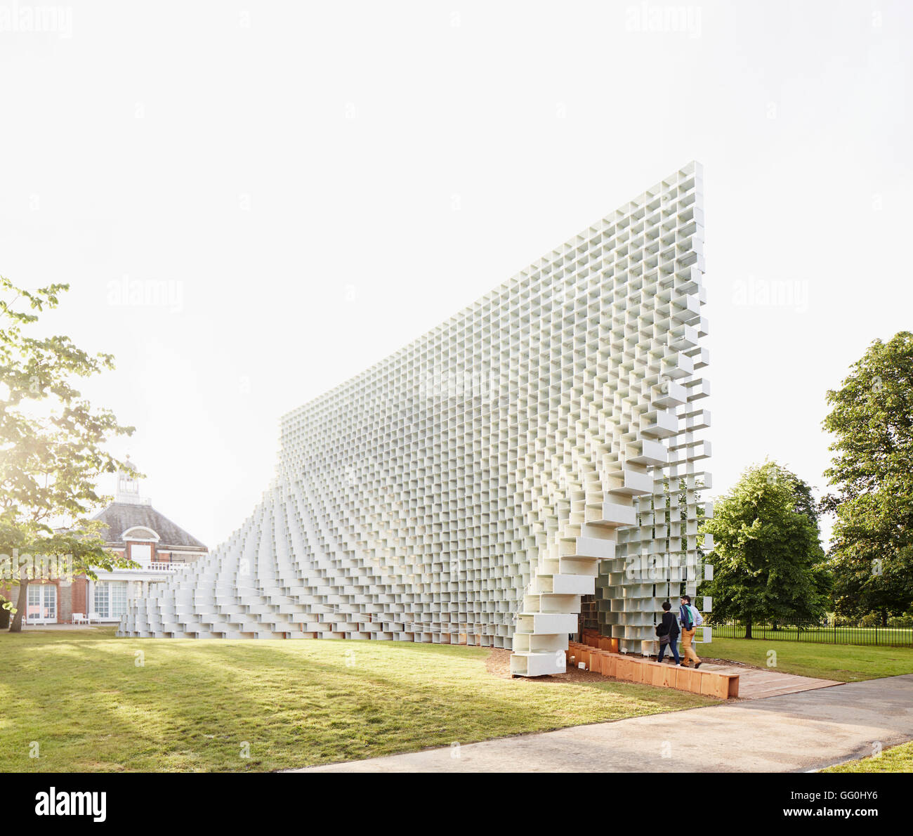 Temporary architectural installation serpentine pavilion Banque de ...