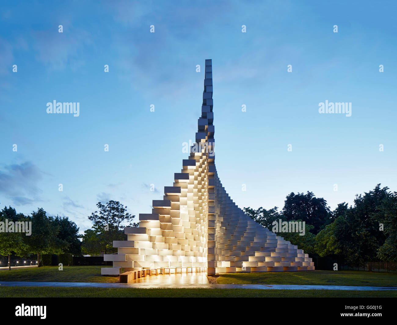 La tombée de l'élévation du pavillon lumineux. La serpentine Pavilion ...