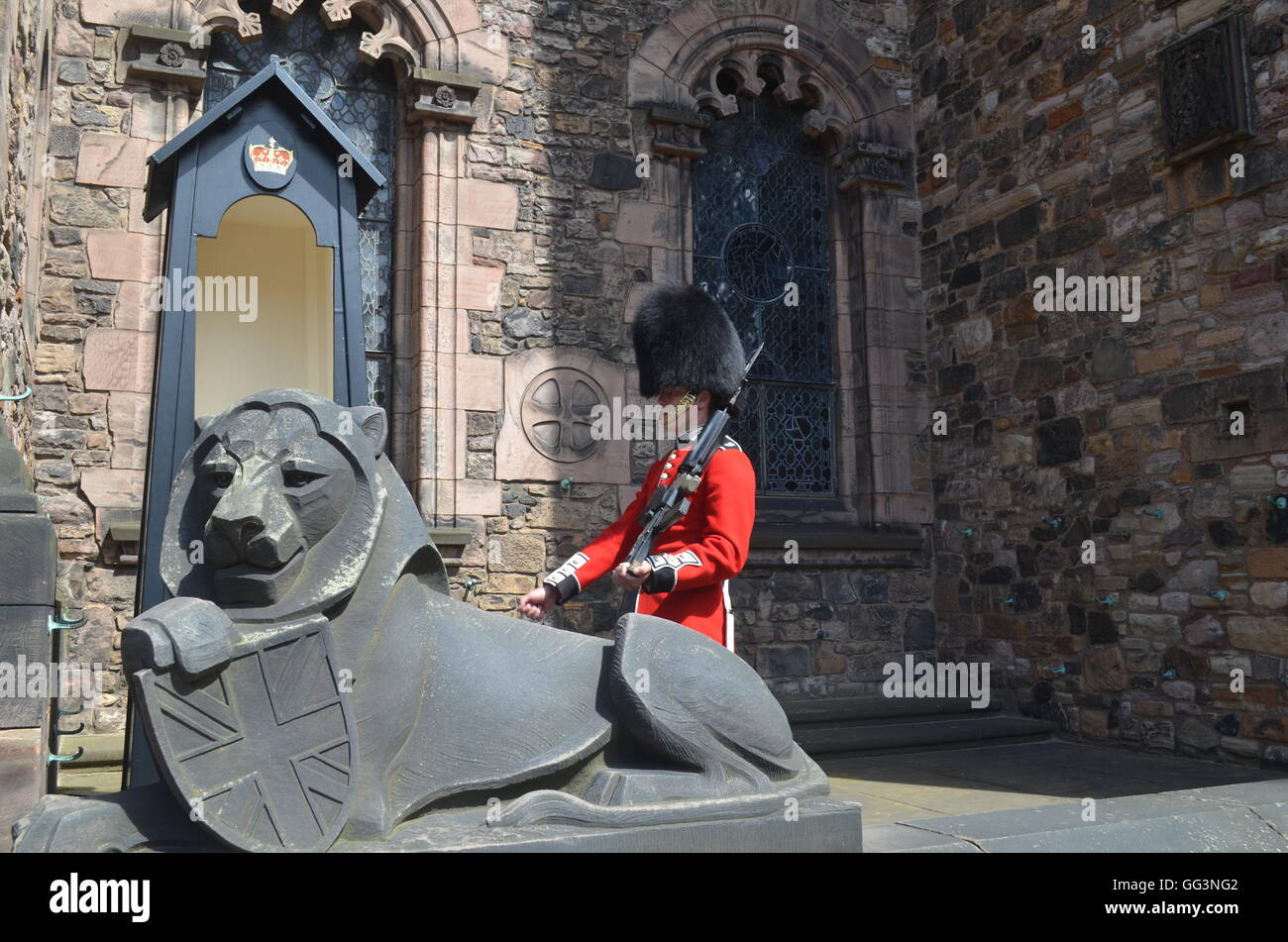 Scots guards uniform Banque de photographies et d’images à haute ...