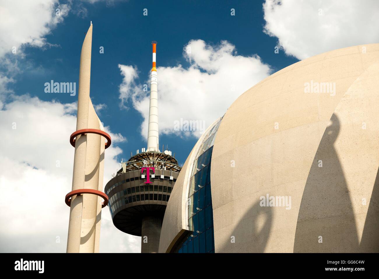 Cologne de la mosquée centrale de citeb Banque de photographies et d ...