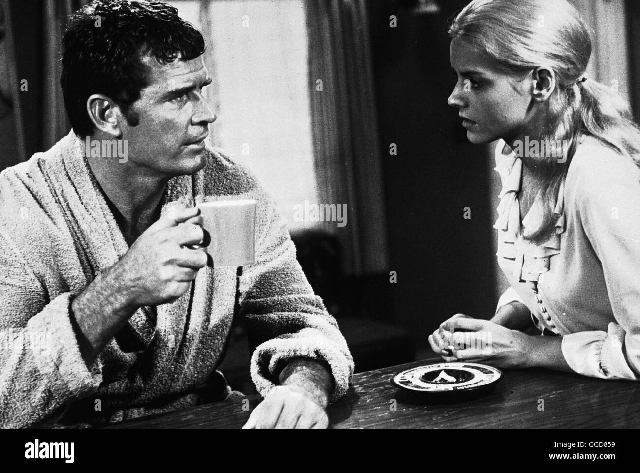 Der dritte im hinterhalt Banque de photographies et d’images à haute ...