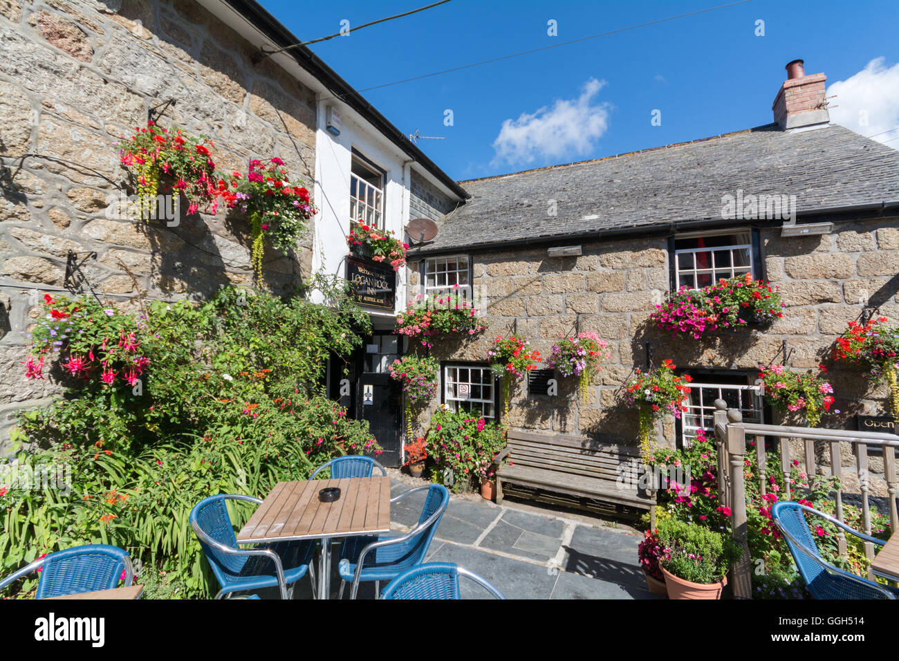 Le rock inn Banque de photographies et d’images à haute résolution - Alamy