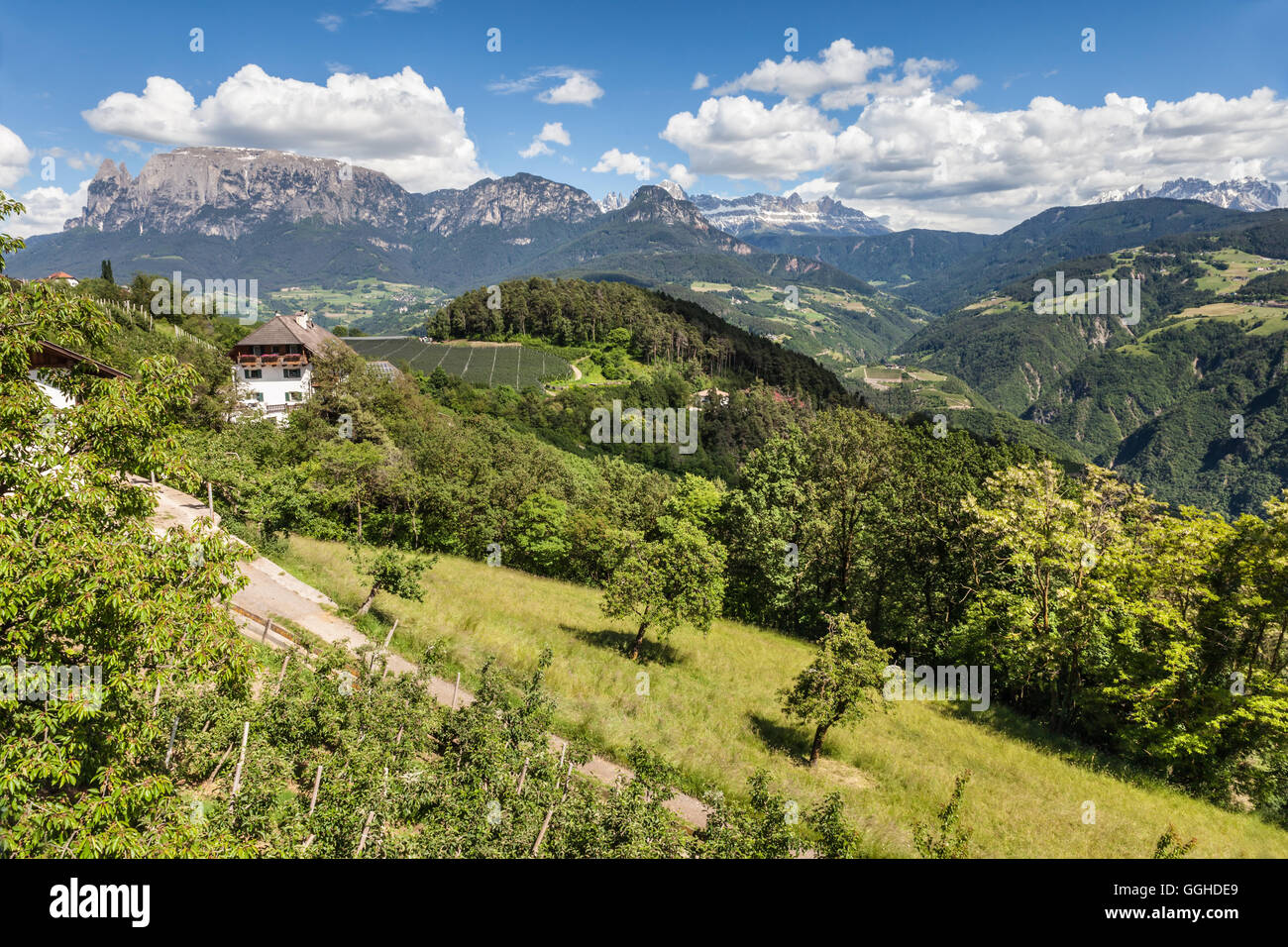 Paysage de tyrol du sud Banque de photographies et d’images à haute ...