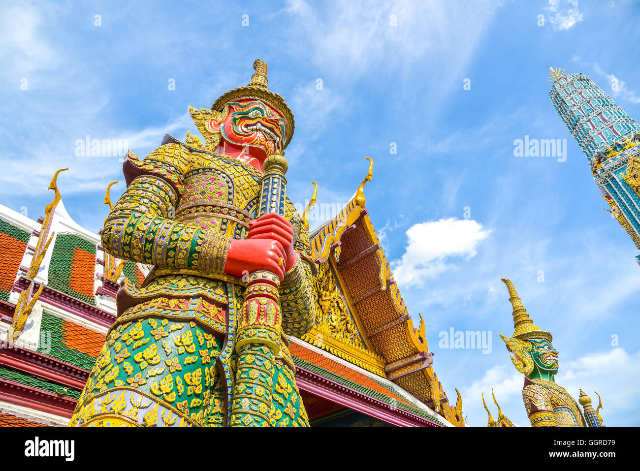 Giant statue Banque de photographies et d’images à haute résolution - Alamy