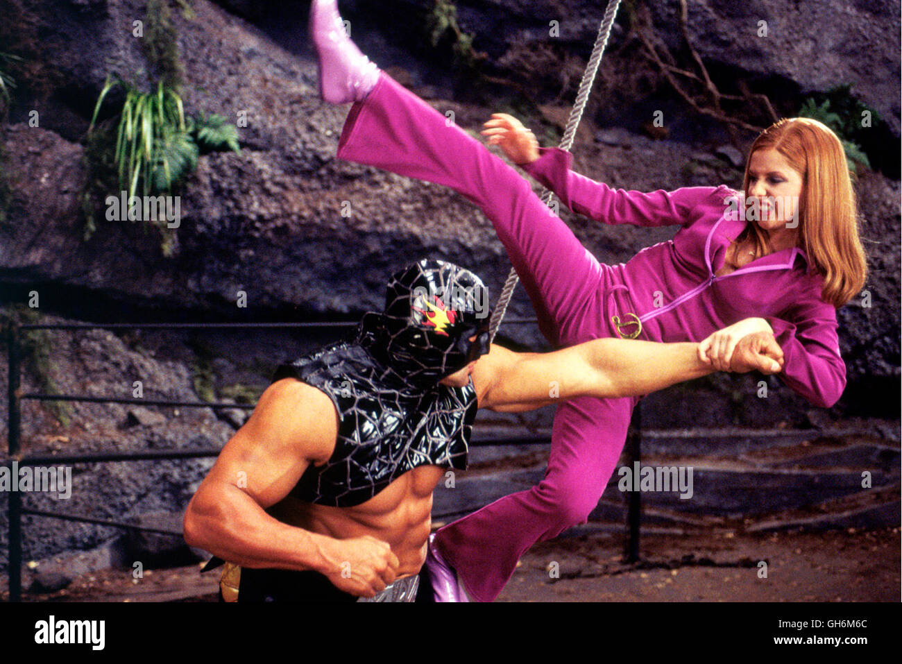 - SCOOBY DOO Scooby Doo - USA / 2002 / Raja Gosnell Daphné (Sarah ...