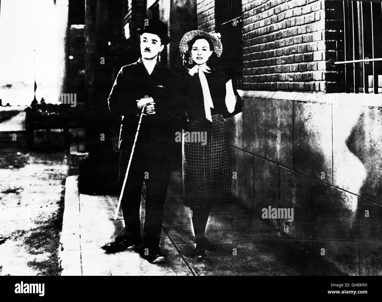 MODERNE ZEITEN / Modern Times USA 1936 / Charles Chaplin PAULETTE ...