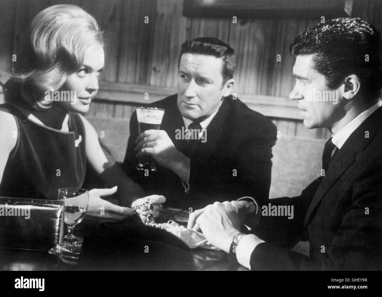 Les chasseurs de fille 1963 mickey spillane Banque de photographies et ...