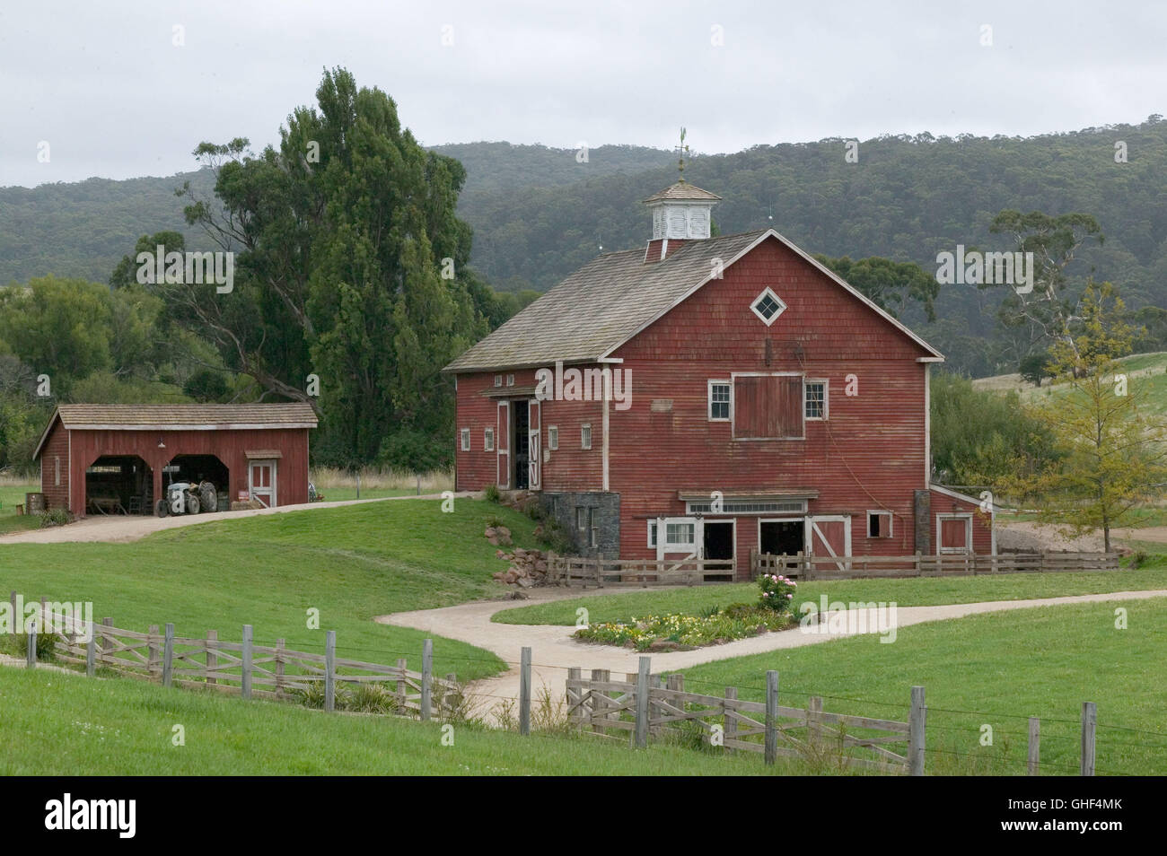 Bauernhaus et stand Banque de photographies et d’images à haute ...